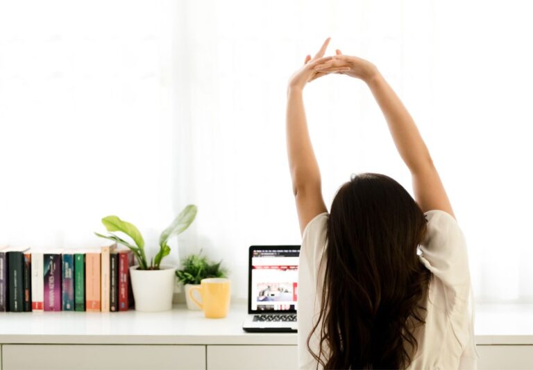 4 Quick Benefits of Taking Regular Breaks During Work Hours